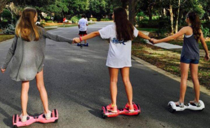 7 Best Hoverboards For Girls Reviews with Comparison