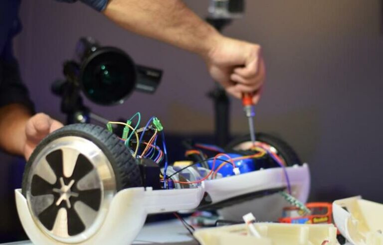 How to Charge Your Hoverboard:Complete Guide